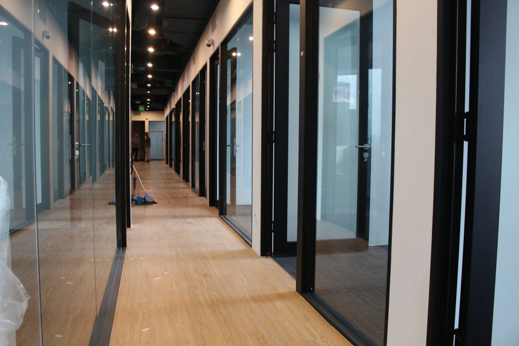 CLSA Office - VINOTI - Solusi Furniture Ruang Komersial Anda CLSA Office - VINOTI - Solusi Furniture Ruang Komersial Anda