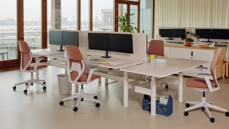 Transforming Workspaces: Exploring How Smart Workstations Elevate the ...